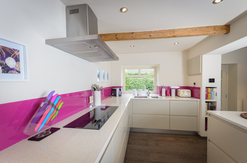 Bright Design kitchen, Canary Wharf - UrbanKitchens.co.uk